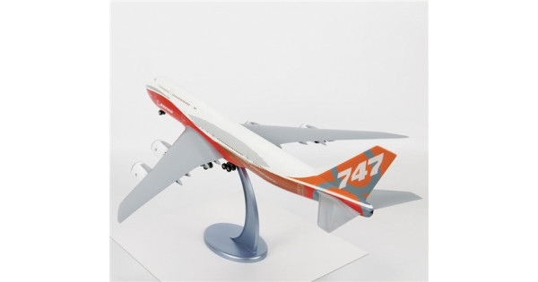 Boeing 747-8 Intercontinental Model Kit