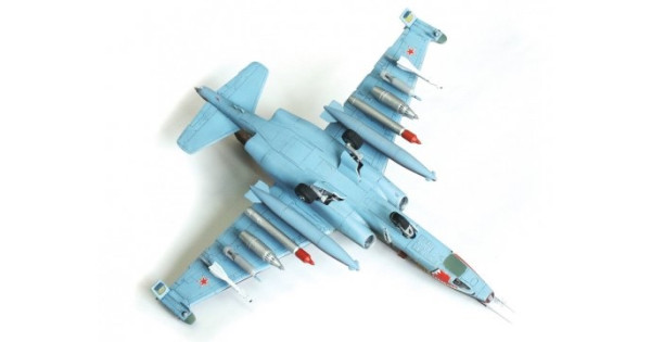 Soviet Su-25 Frogfoot Model Kit